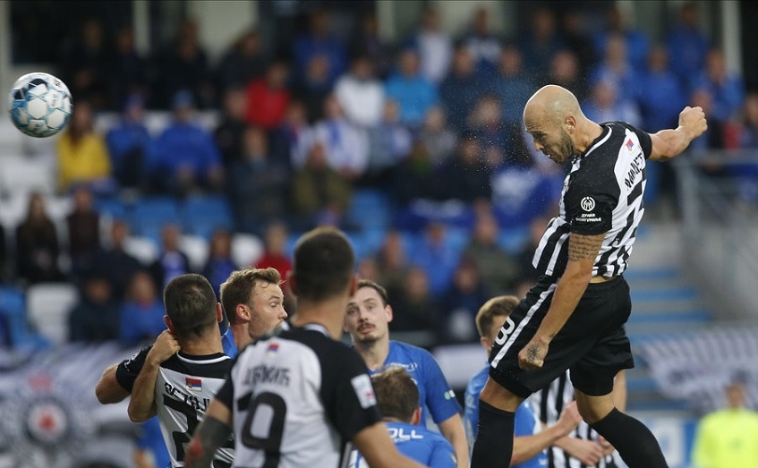 (FOTO) Gol kao nacrtan | Standard