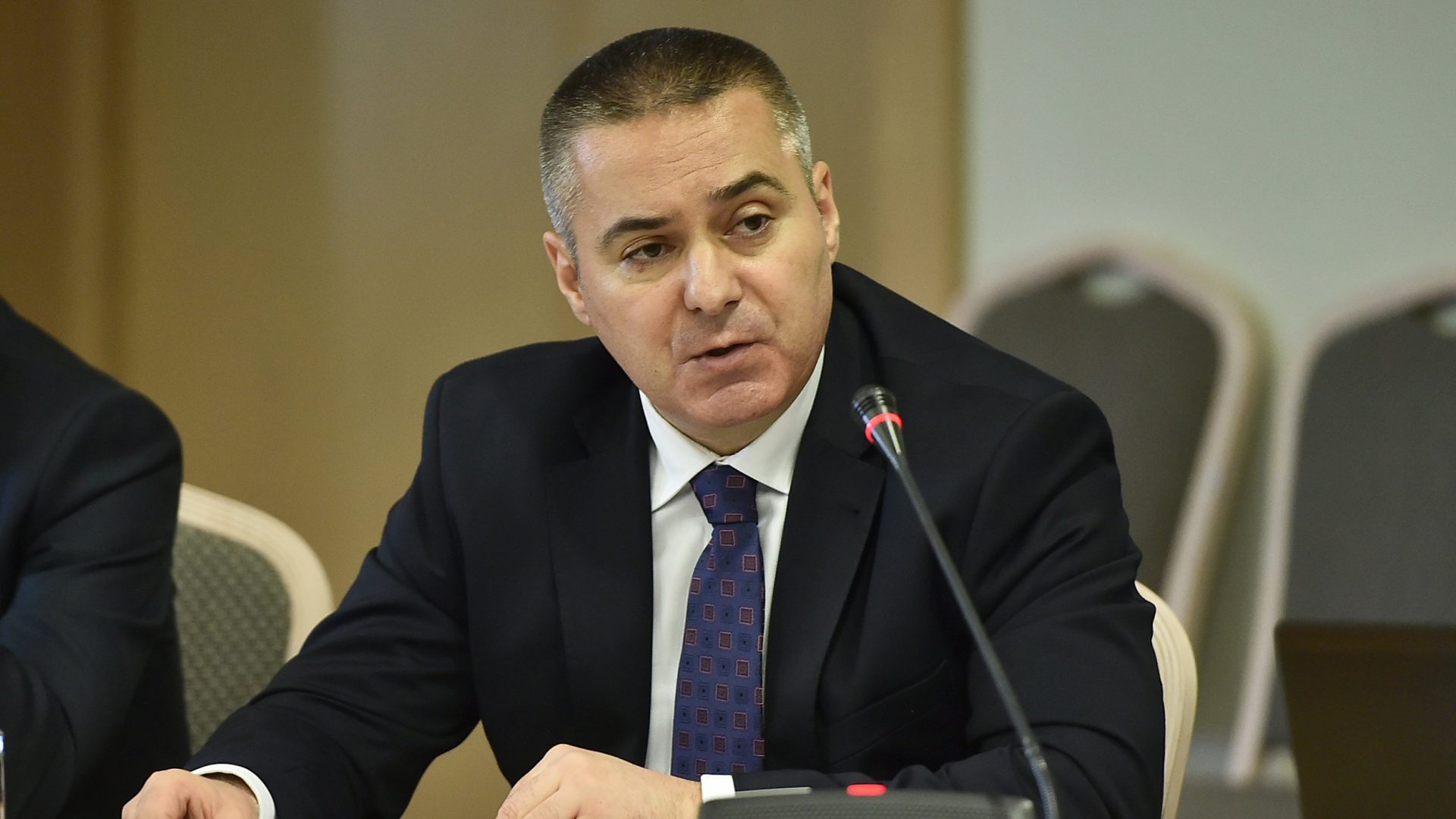 Veljović: Navodna odbrana ugroženog pravoslavlja, povampirenje ...