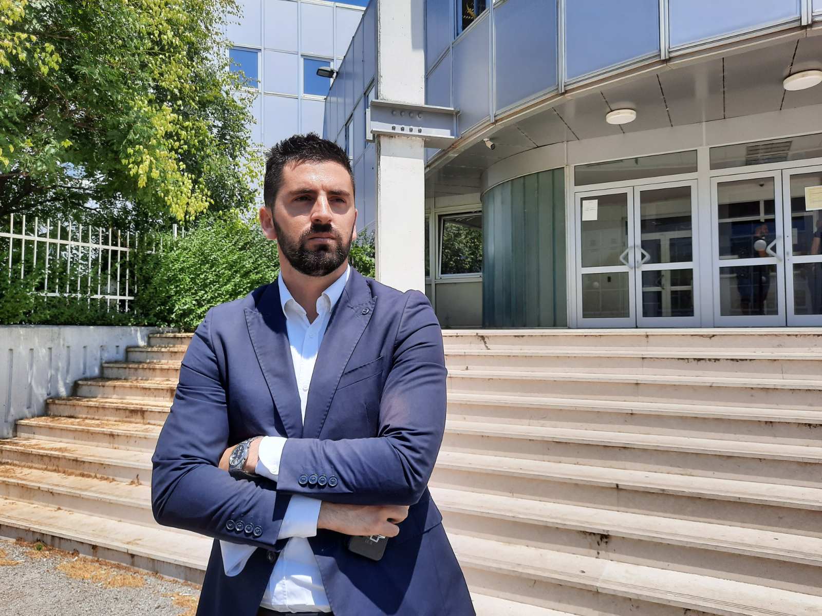 Smijenjen Jelušić, Mikijelj na čelu Morskog dobra