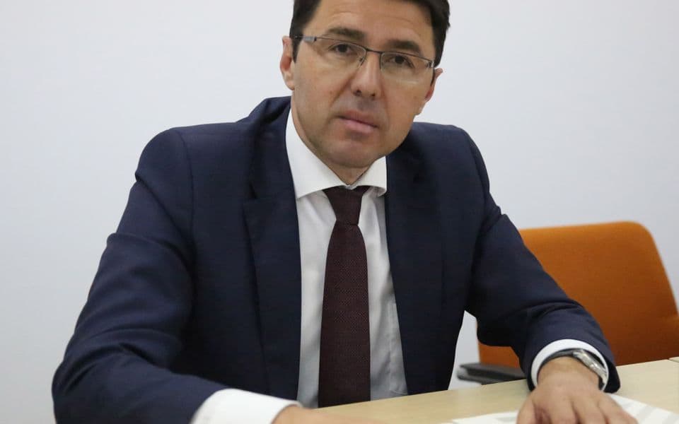 DRI će kontrolisati ugovore o djelu | Standard