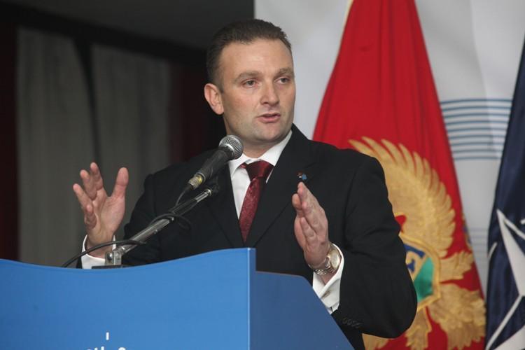 Kentera: U najboljem interesu da ustoličenje bude u Podgorici