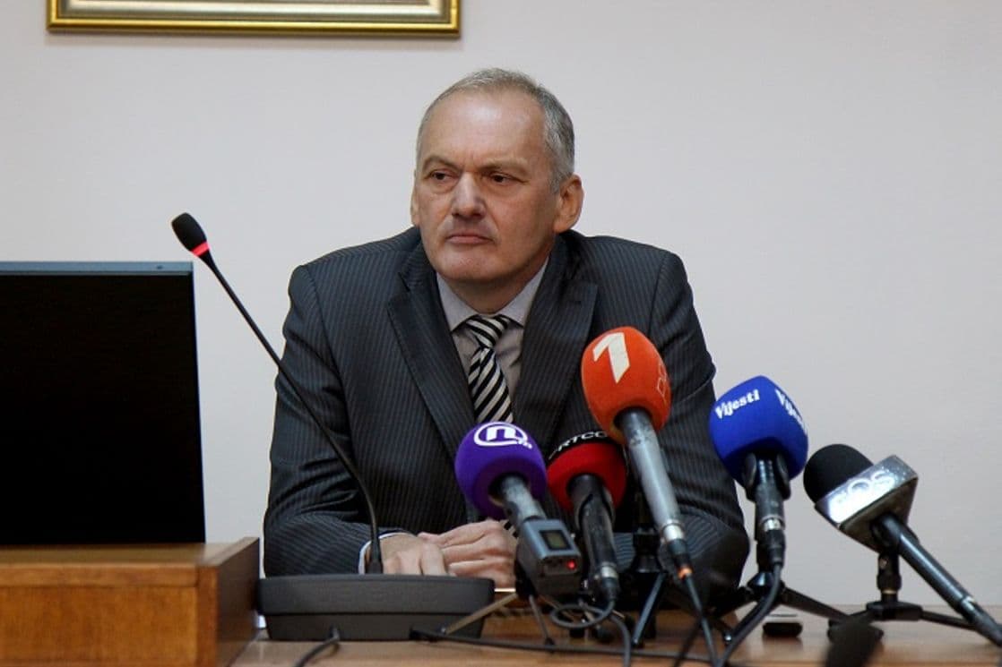 Boris Savić ćuti na pitanja da li je u depou Višeg suda ipak čuvana i droga