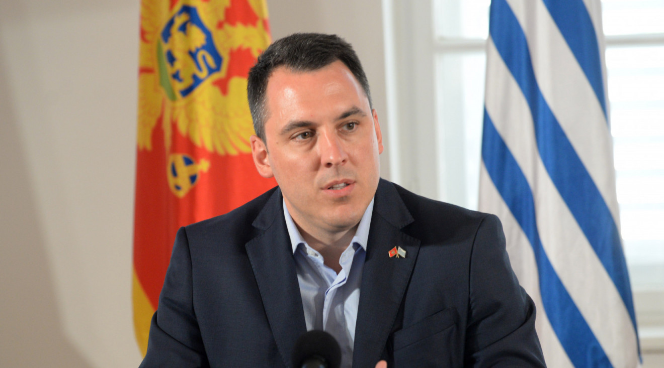 Vuković: Da li je moguće da niko iz RASPADA OD VLADE, ne osjeća potrebu ...
