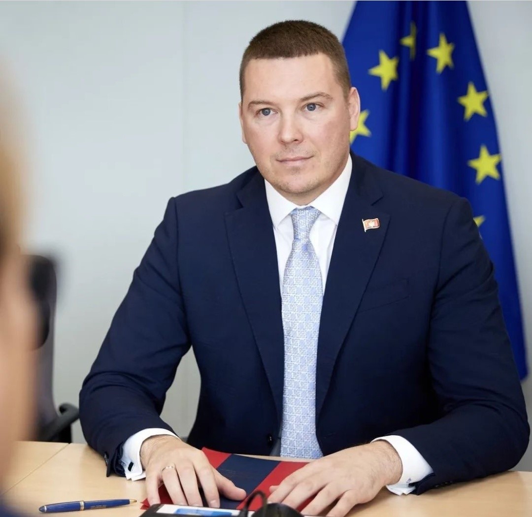 Adžić: Svako ko zloupotrijebi policijsku uniformu biće sankcionisan