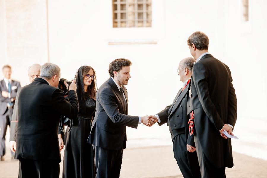 Abazović stigao u Vatikan, dočekala ga Episkopska Švajcarska garda