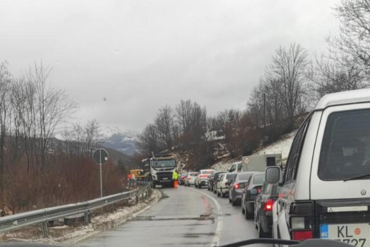 Auto-putem samo putnička vozila ostala kroz Platije