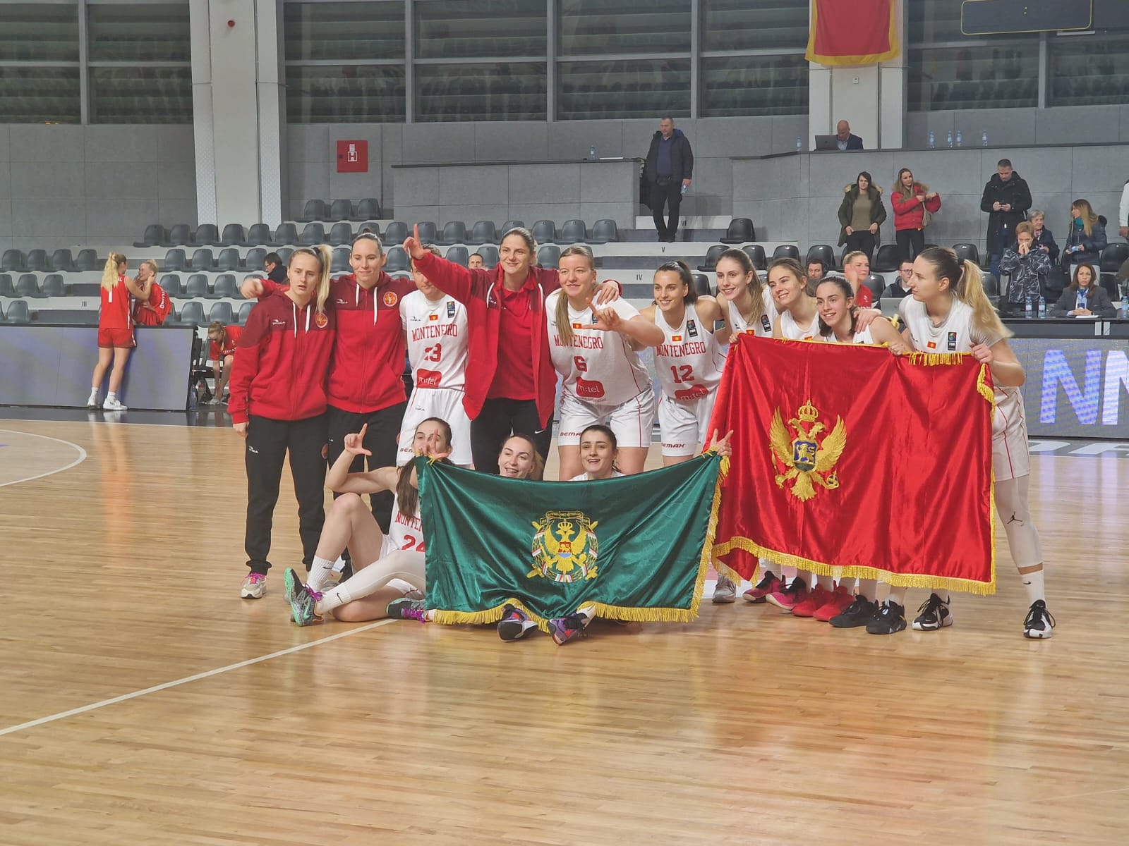 Košarkašice ipak slavile sa dva prsta (FOTO i VIDEO)