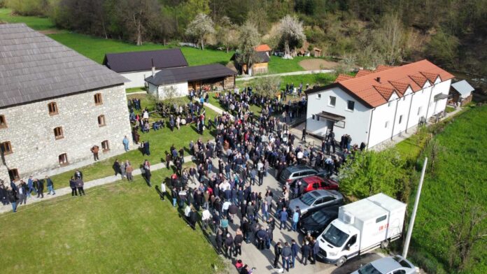 Sahranjen Rifat Rastoder (FOTO I VIDEO)