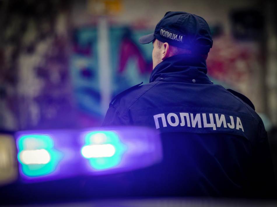 Od sjutra policajci u svim školama u Srbiji