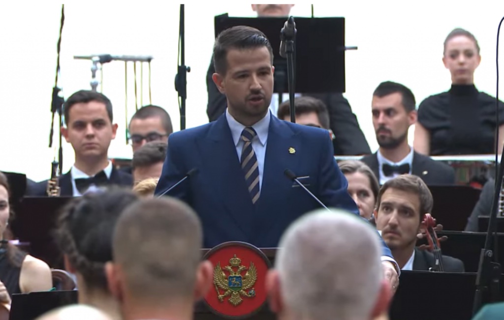 Preko 1.000 prijava za posao u Milatovićevom kabinetu