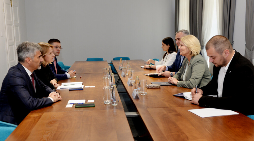 Injac-Drakić: Posvećeno raditi na unapređenju poslovnog ambijenta