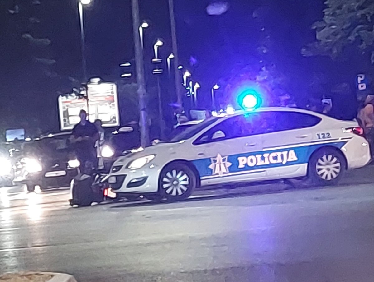 Podgorica: Na raskrsnici kod CEDIS-a oboren motociklista