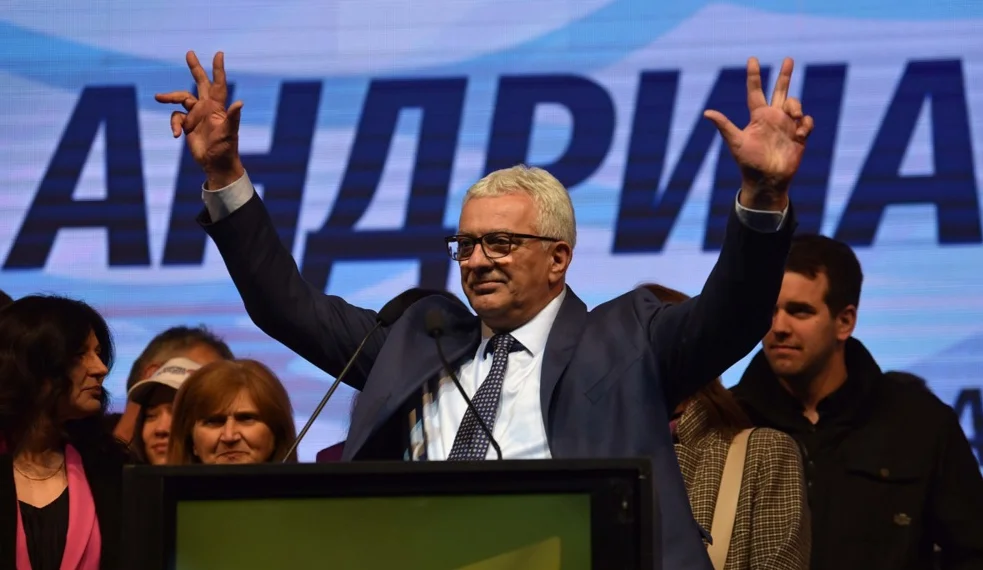 FOTO – DPS: Koalicija sa slugama Beograda i Moskve, idolopoklonicima ...