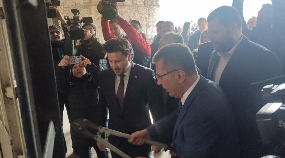 DPS Nikšić: Radnike Željezare skupo koštao populizam Abazovića ...