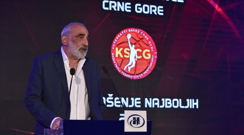 Barović: Peković hoće na silu da ostane predsjednik