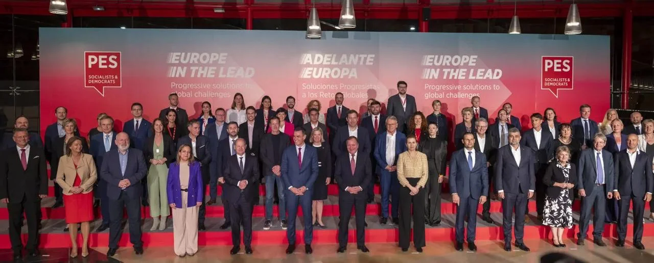 Bogdanović na Kongresu PES u Malagi: Ugrožen evropski put Crne Gore Bogdanović na Kongresu PES u Malagi: Ugrožen evropski put Crne Gore