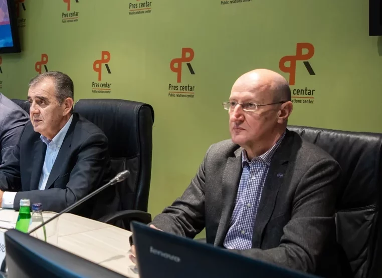 Suverenistička javnost da se opredijeli za principijelan otklon od DPS-a