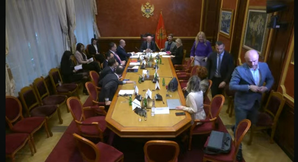 Sjednica Odbora za ekonomiju, finansije i budžet nije privedena kraju ... Sjednica Odbora za ekonomiju, finansije i budžet nije privedena kraju ...