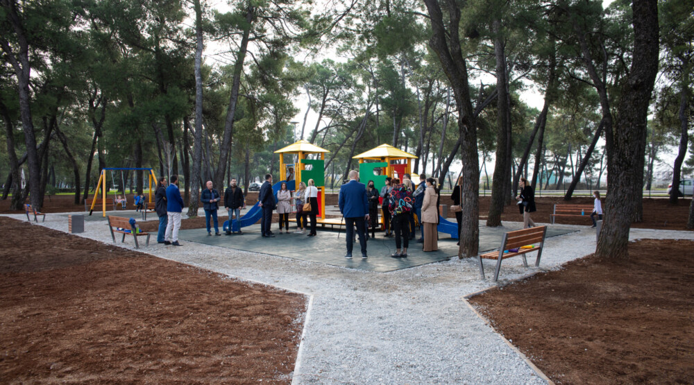 Kompanija koja upravlja park šumom Tološi tvrdi: TV Vijesti devastirale ...