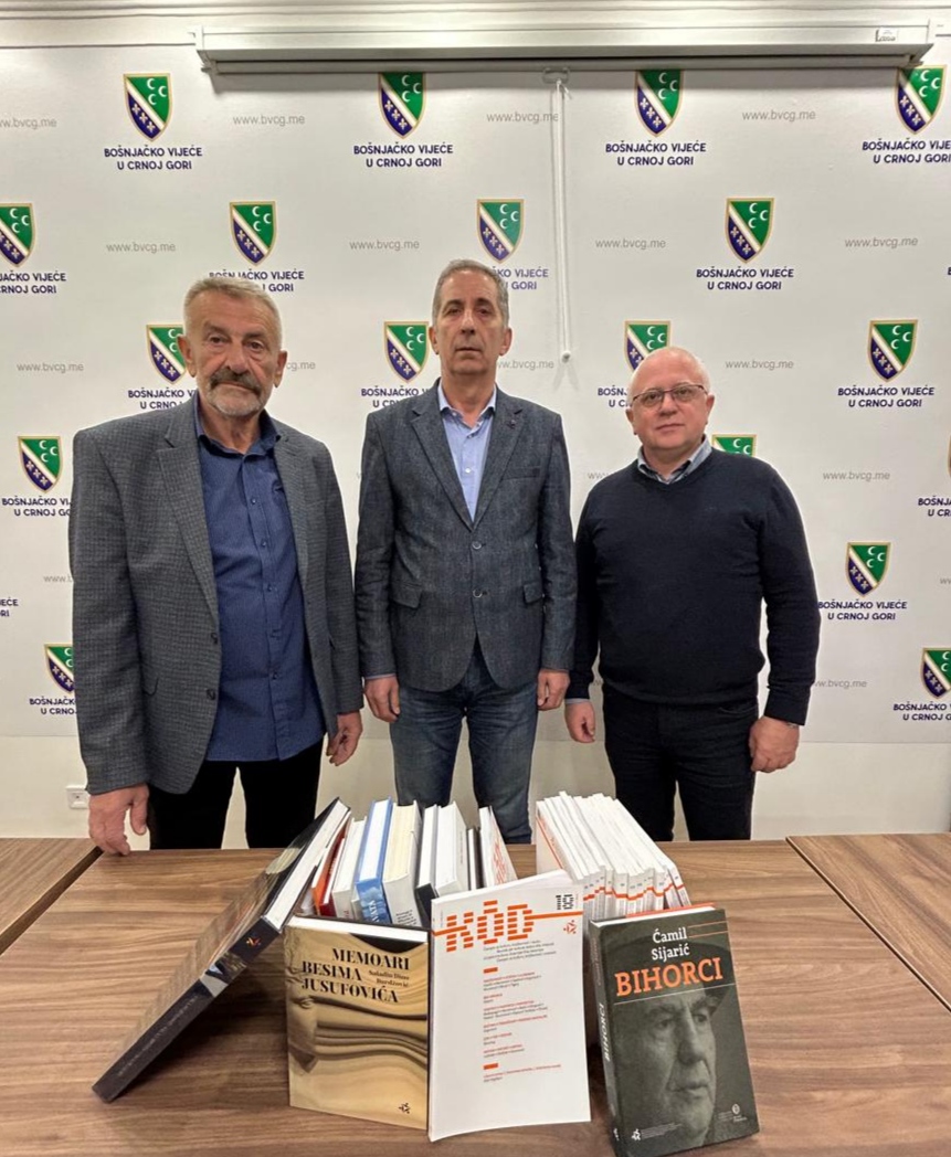 Poklon knjige CEKUM-a za kancelariju Bošnjaćkog vijeća