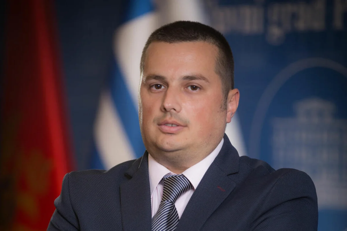 Glavni grad: Janković stručni ispit položio osam i po mjeseci nakon ...