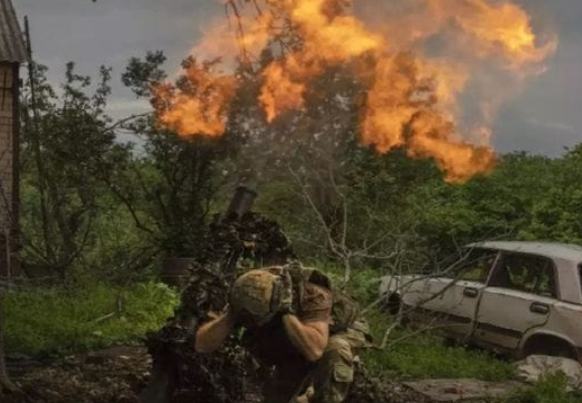 Ruski vojni aerodrom napadnut sa najmanje 70 dronova, oštećeni avioni
