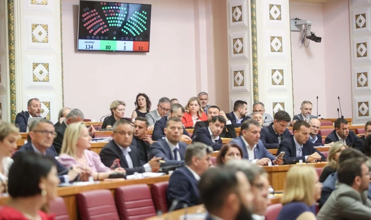 Reakcija saborskih poslanika na Rezoluciju o Jasenovcu