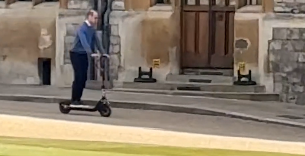 Još jednom pokupio simpatije: Princ Vilijam u dvorac Vindzor stigao na ...