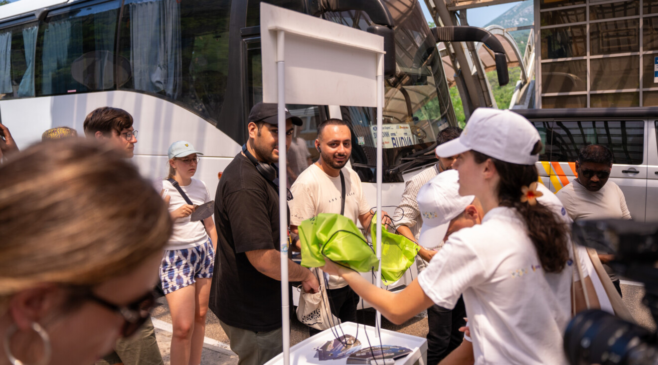 Doček na graničnim prelazima oduševio turiste; 100 000 poklona za ...