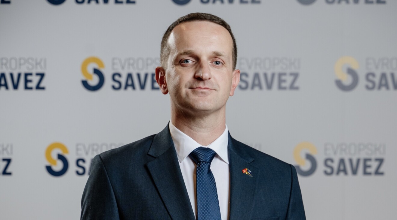 Đuričković: Podsjećamo premijera i šefa diplomatije da je Crna Gora dužna usklađivati vanjsku ...