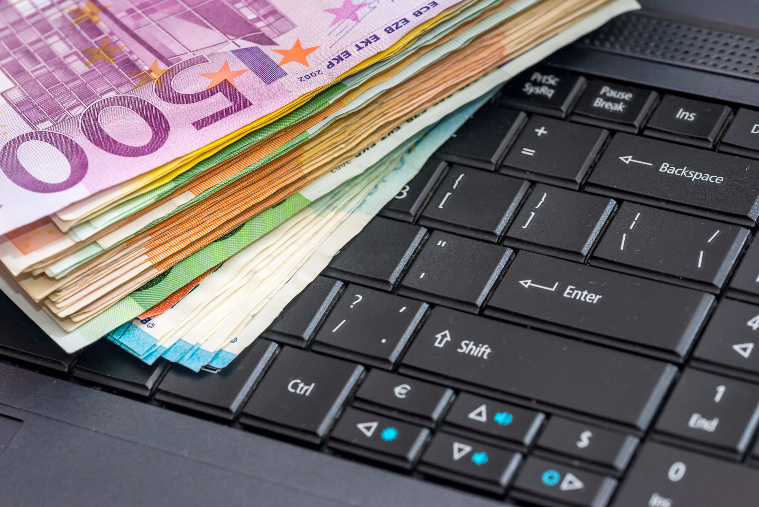 Iz inostranstva za 15 mjeseci slilo se više od milijardu eura, najviše ...