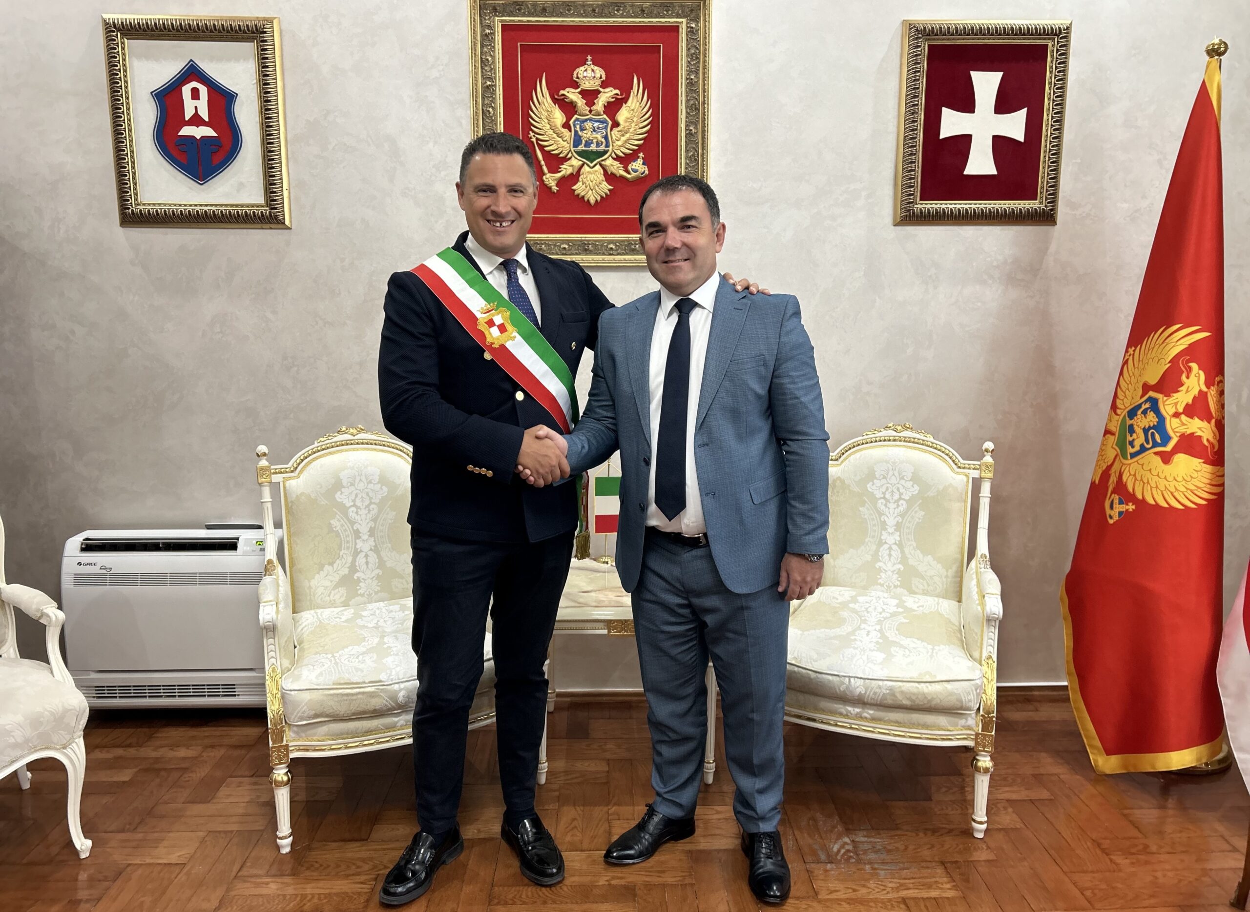 Đurašković: Ne postoji nijedan grad na svijetu koji je toliko urezan u ...