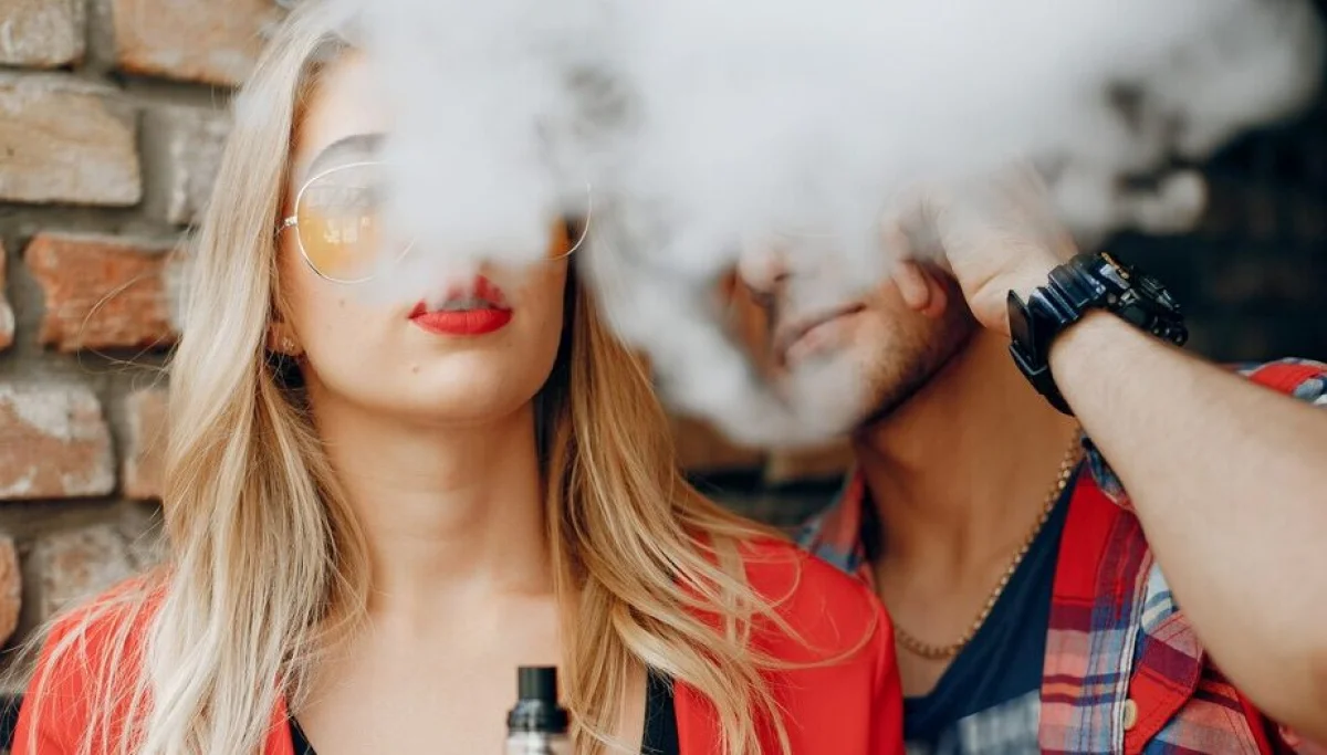 Mladi koji koriste vejp sličnog su zdravlja kao pušači