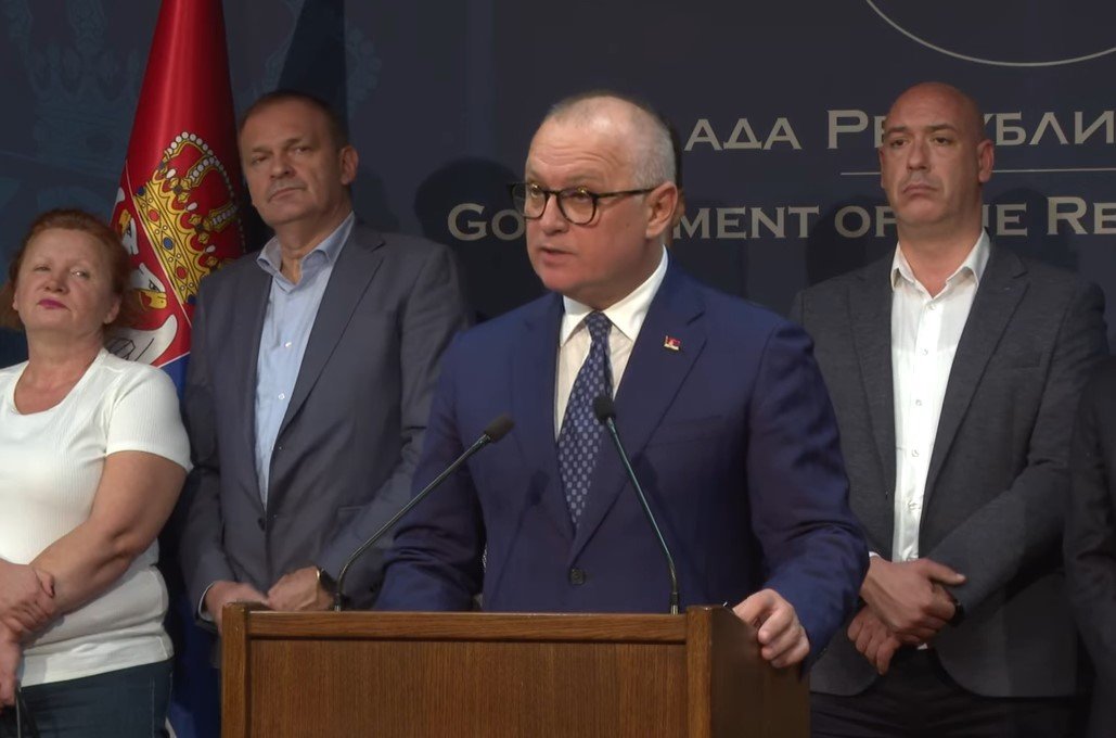 Vesiću i Šurlanu određen pritvor do 30 dana, Tanasković i Dimovski kućni pritvor