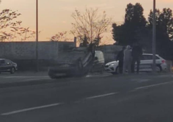 Podgorica: Automobil završio na krovu, nema povrijeđenih