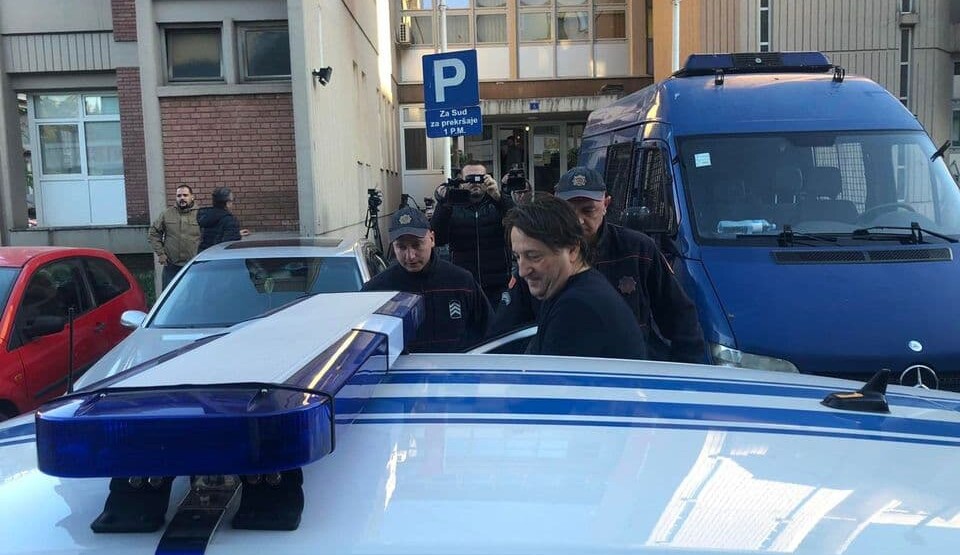 Bećirović izveden iz tužilaštva, u toku saslušanje njegovog sina i ...