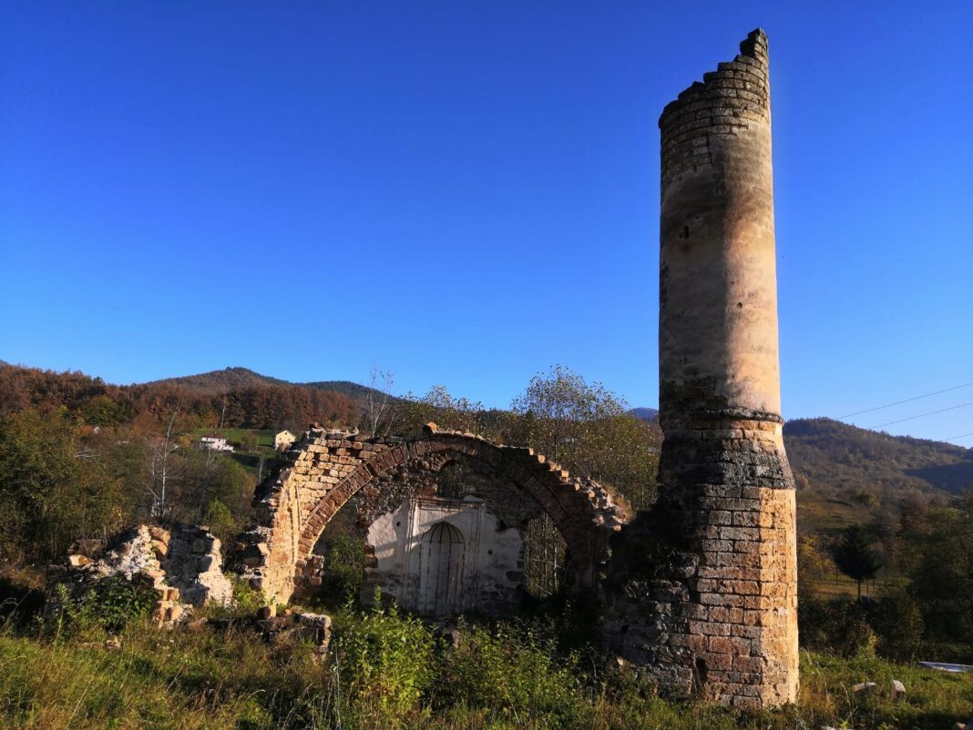 Fejzić: Poništeno rješenje o restauraciji Hajdar pašine džamije, Vlada ...