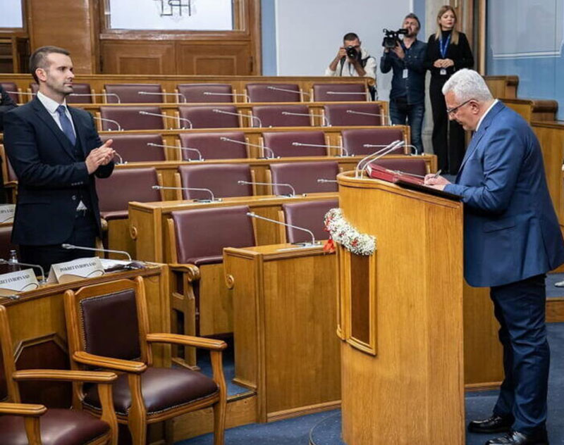 ANALIZA STANDARDA: Zagrljaj PES-a sa Mandićem koji ih skupo košta – ili ...