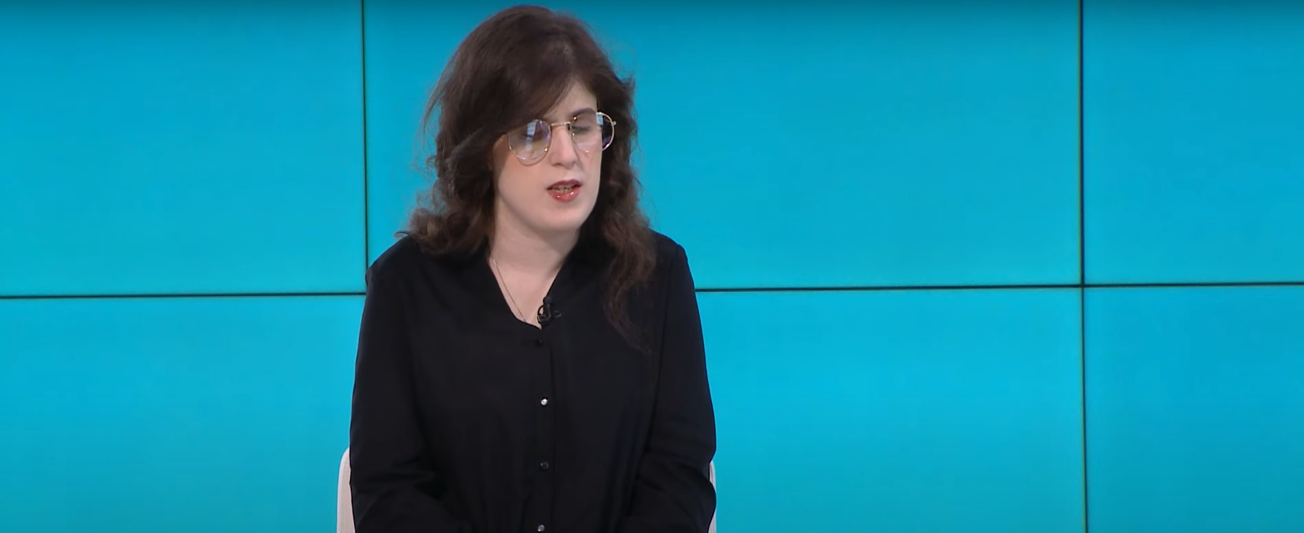 Kovačević: Dok se Vučićeva stolica u Beogradu ljulja, njegova agenda u ...