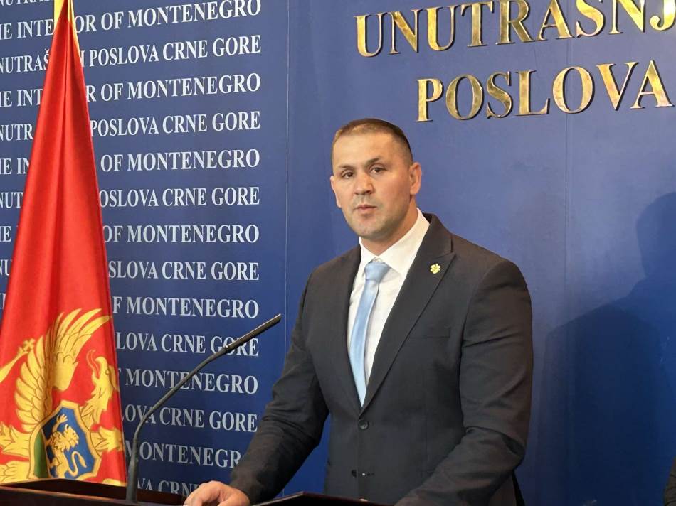 Šćepanović: Disciplinski postupak protiv deset policijskih službenika ...