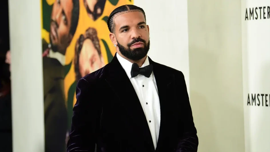 Drejk podnio tužbu zbog kleveta, javno ga optužili da je pedofil