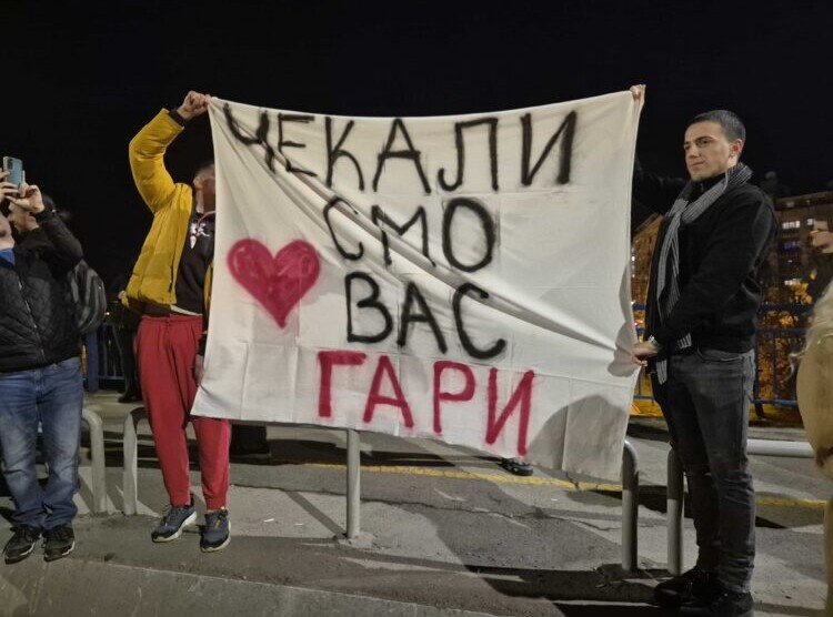 Studenti pripremaju blokadu tri mosta u Novom Sadu, pristiže još građana – Vučević poručio ...