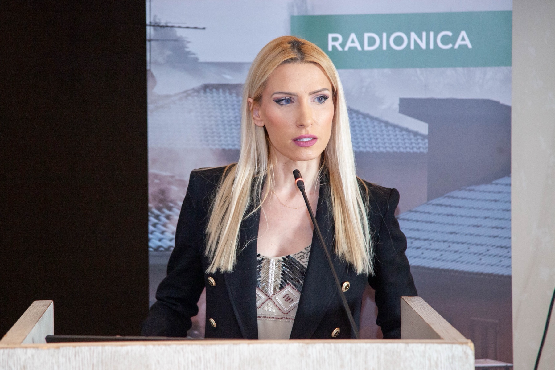 Vojinović za Standard o fosfornim cijevima koje su otkrivene u Tuzima ...