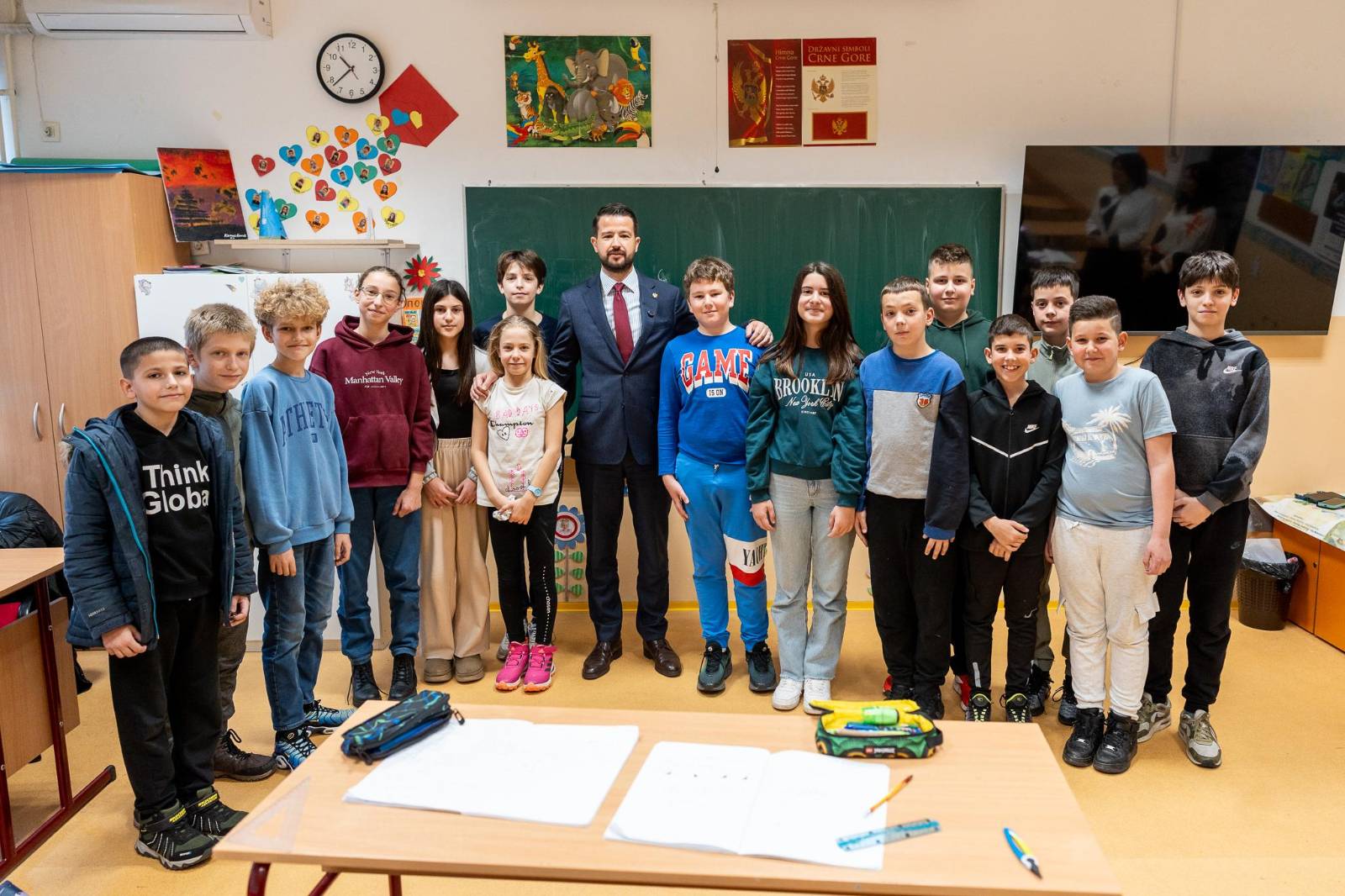 Milatović posjetio Osnovnu školu ,,Radojica Perović”: Obrazovanje je ...