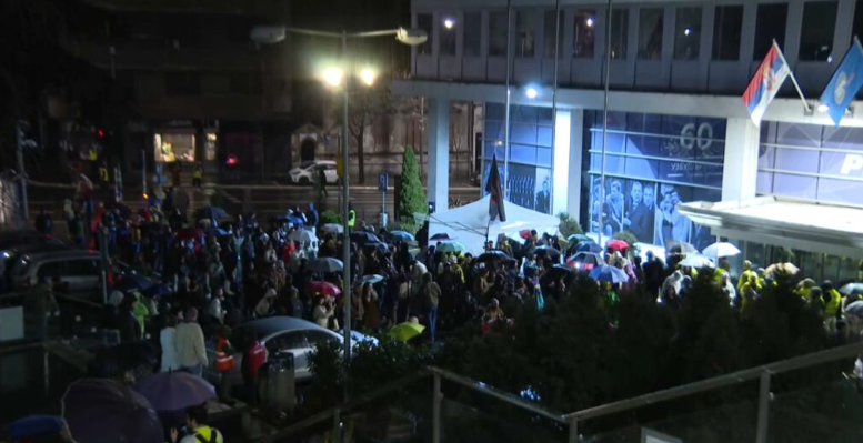 Blokada RTS-a završena nakon 22 sata: Studenti poručuju „Vidimo se 15. marta“