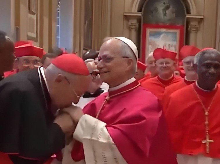 Presedan u Vatikanu: Prvi put objavljen snimak pape odmah nakon izbora