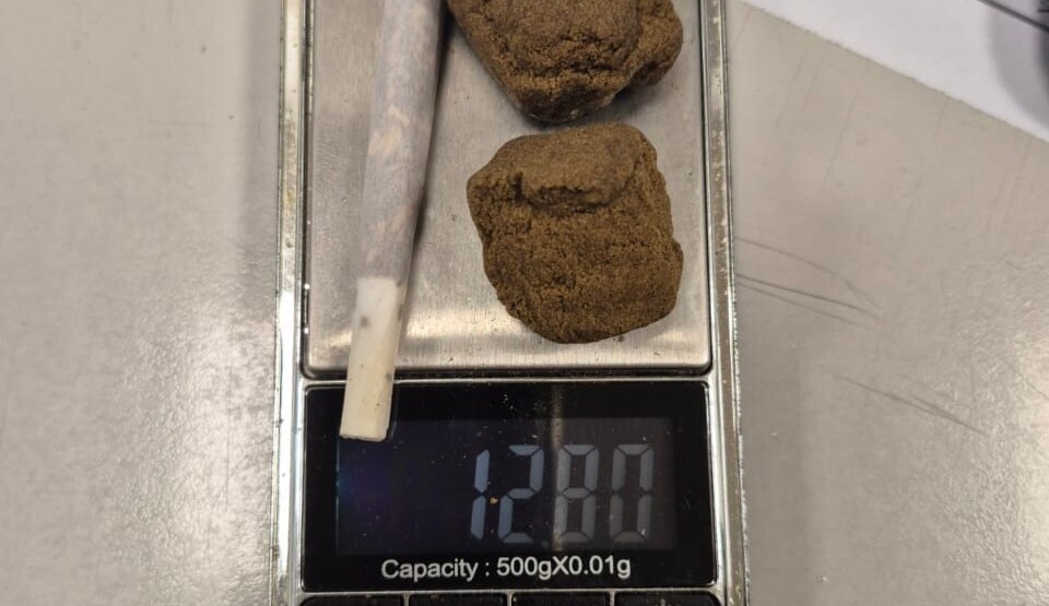 Pronađen novac, tekstilna roba, droga, uhapšene dvije osobe